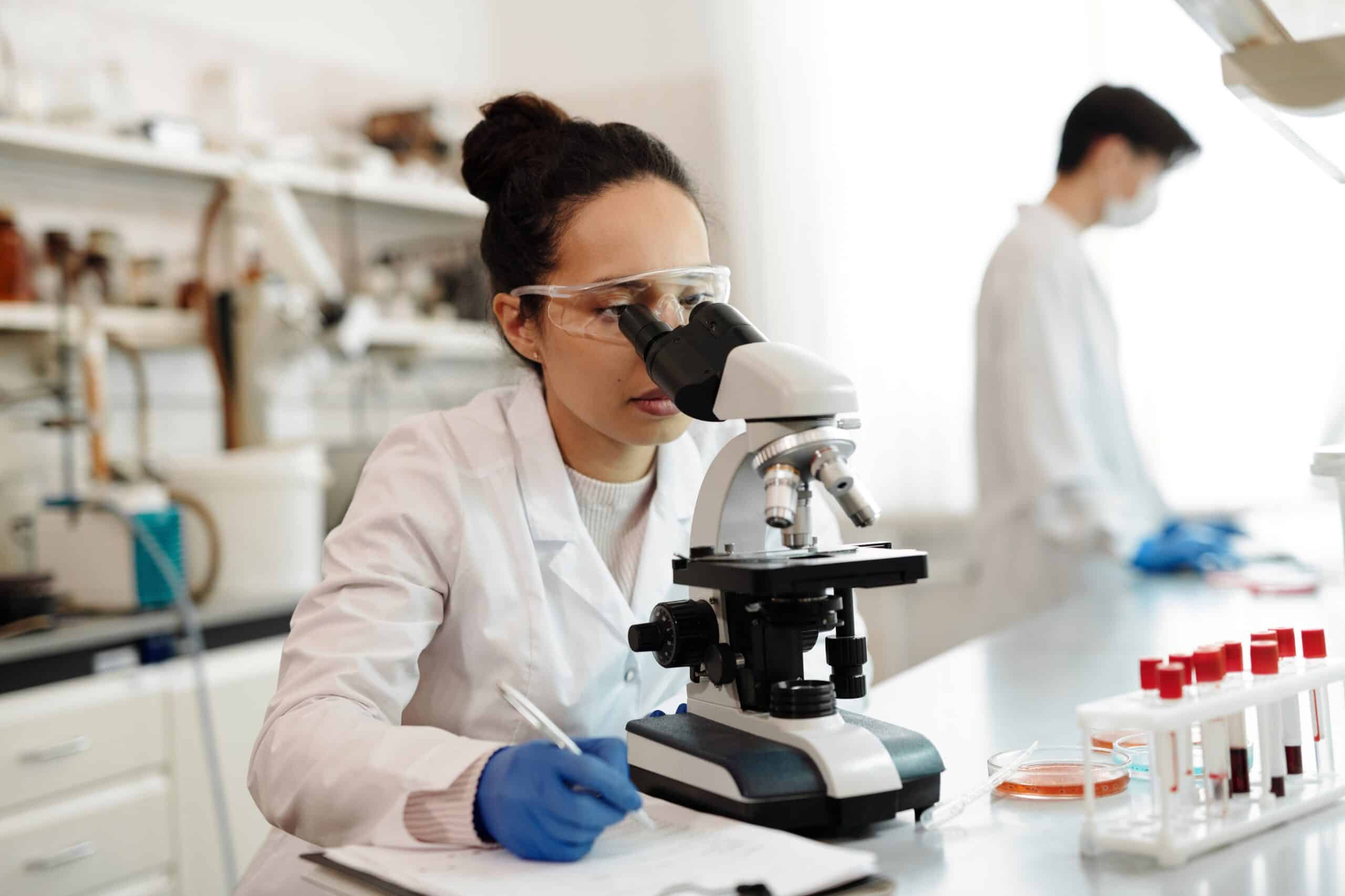 Mieux connaître les métiers de la Chimie - VIP Stage & Alternance